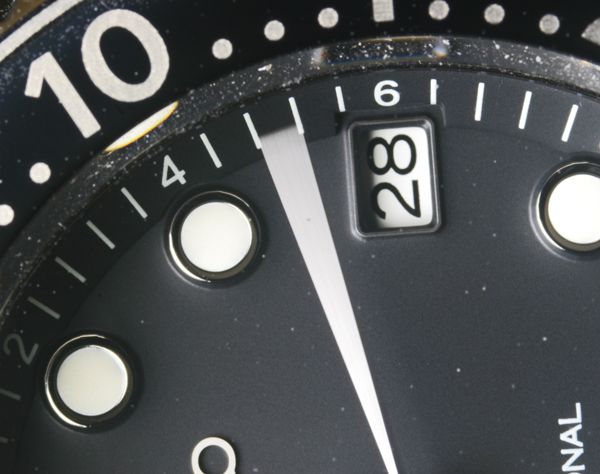 Sweeping second hand | WatchUSeek Watch Forums