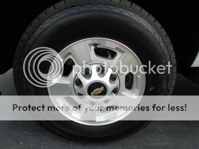 2014 Chevy 2500HD 17" Aluminum Factory Take offs with Brand New Tires ...