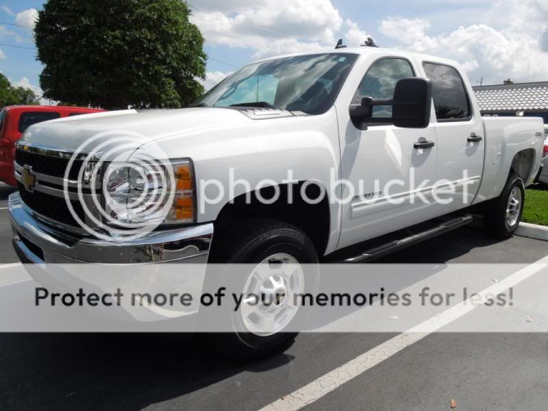 2014 Chevy 2500HD 17" Aluminum Factory Take offs with Brand New Tires ...