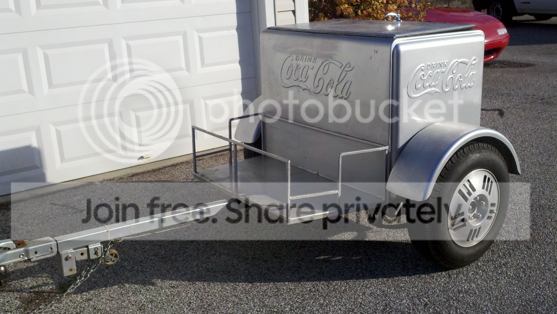 1940's Coke Cooler Trailer....NEATO!!! | The H.A.M.B.
