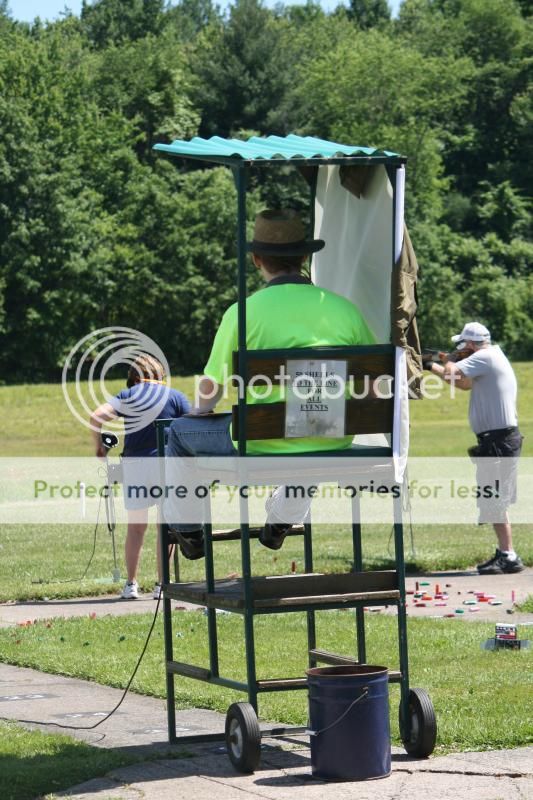 Need Trap scorer's chair plans | Trapshooters Forum